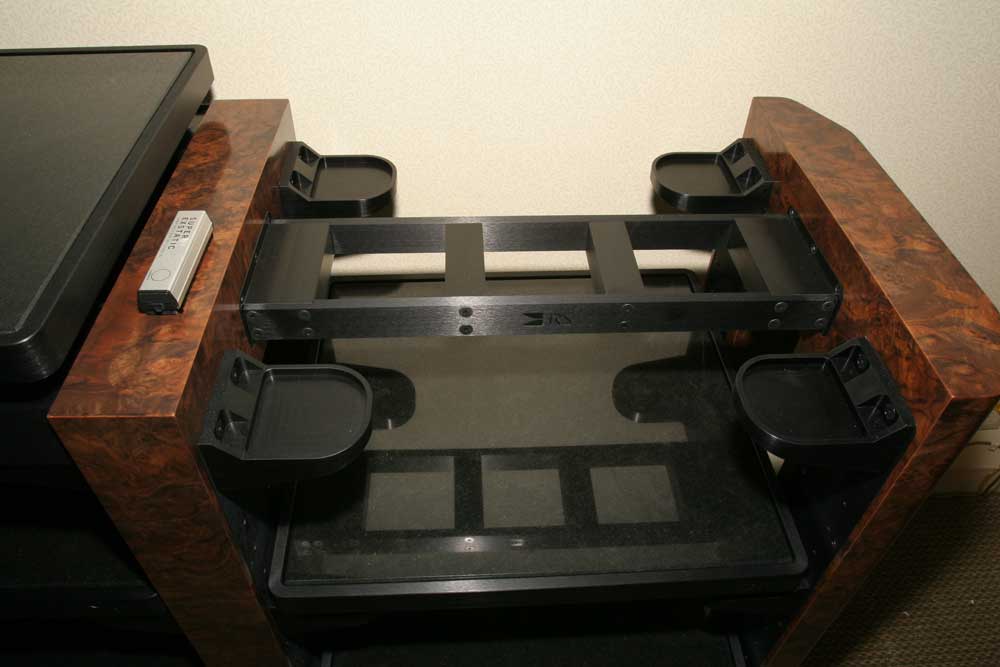 Audio Federation - Harmonic Resolution Systems (HRS) MXR Equipment Rack ...