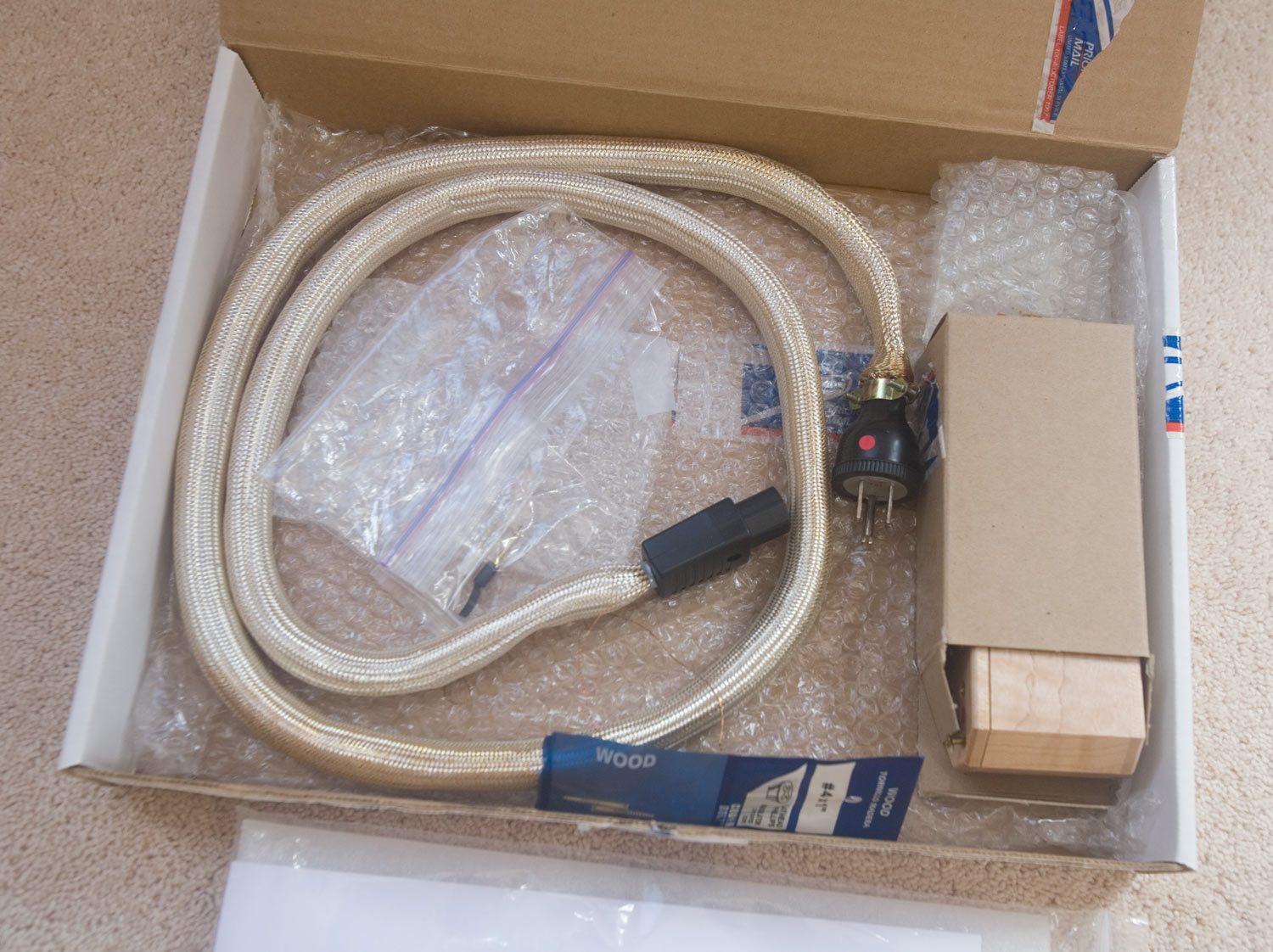 SOLD: Omega Mikro Red power cable - Audio Federation