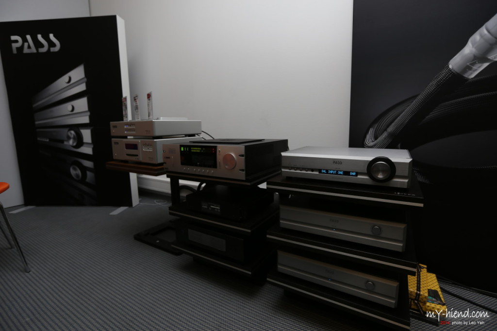 High-end Audio Munich 2014 - JV and Magico Ultimate III speakers ...